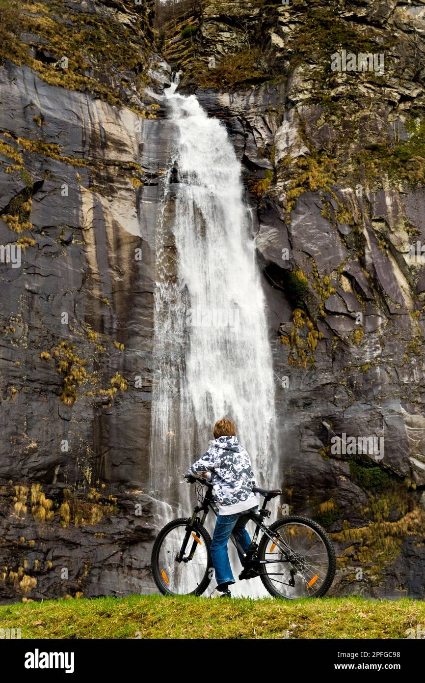 Waterfall, Bignasco, Vallemaggia, Canton Ticino, Switzerland Stock ...