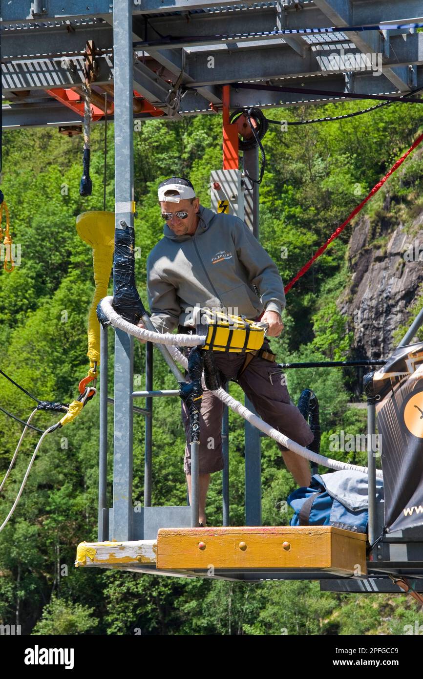 Switzerland, Canton Ticino, Verzasca valley, Contra dam, bungee jumping ...