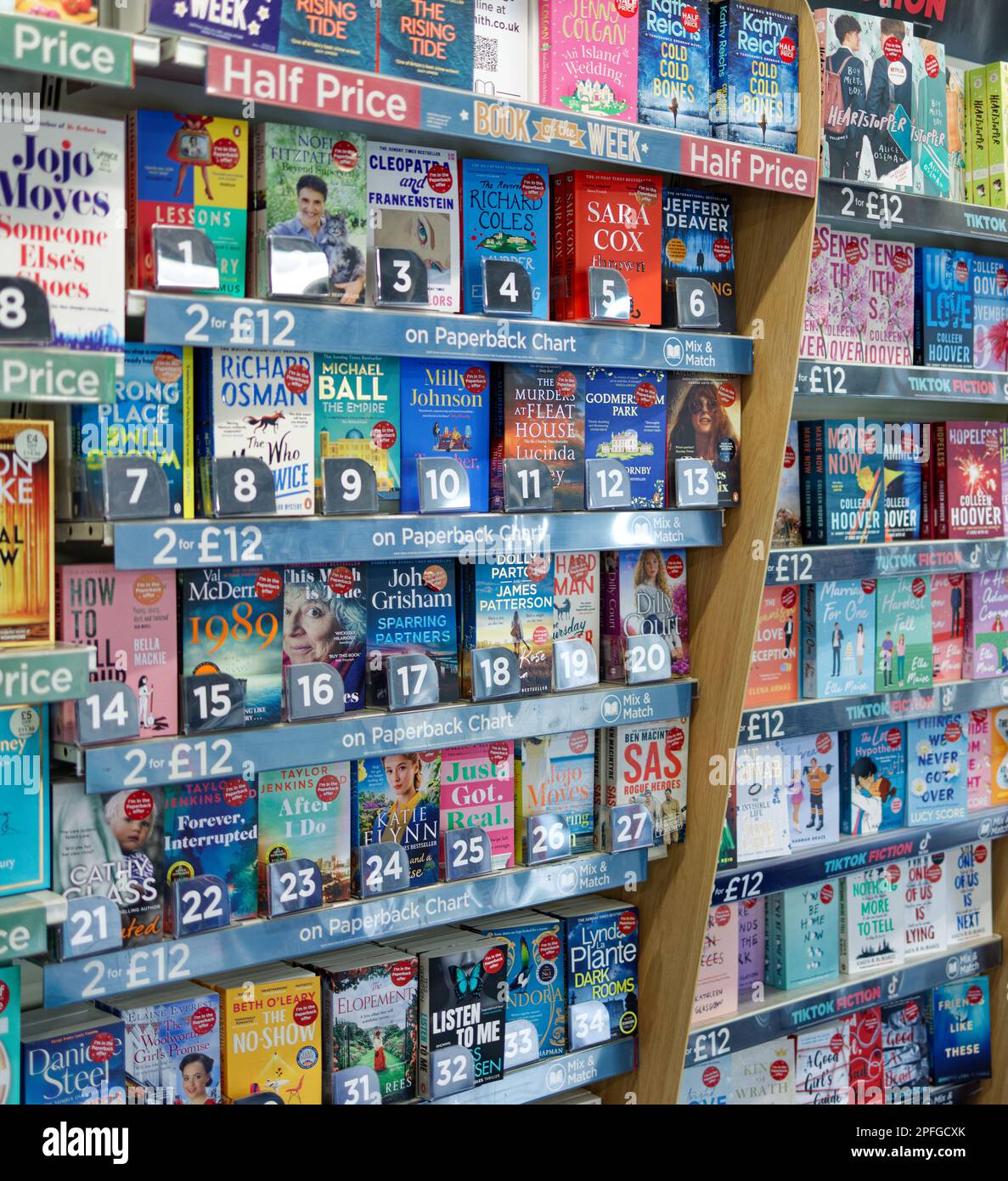 Books and magazines on shop shelves Stock Photo - Alamy