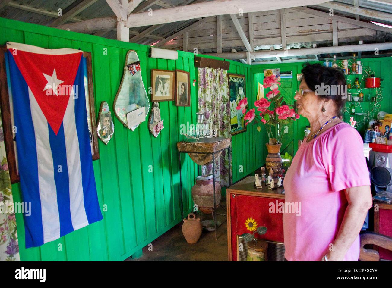 Cuba, Vinales, daily life inside the home Stock Photo - Alamy