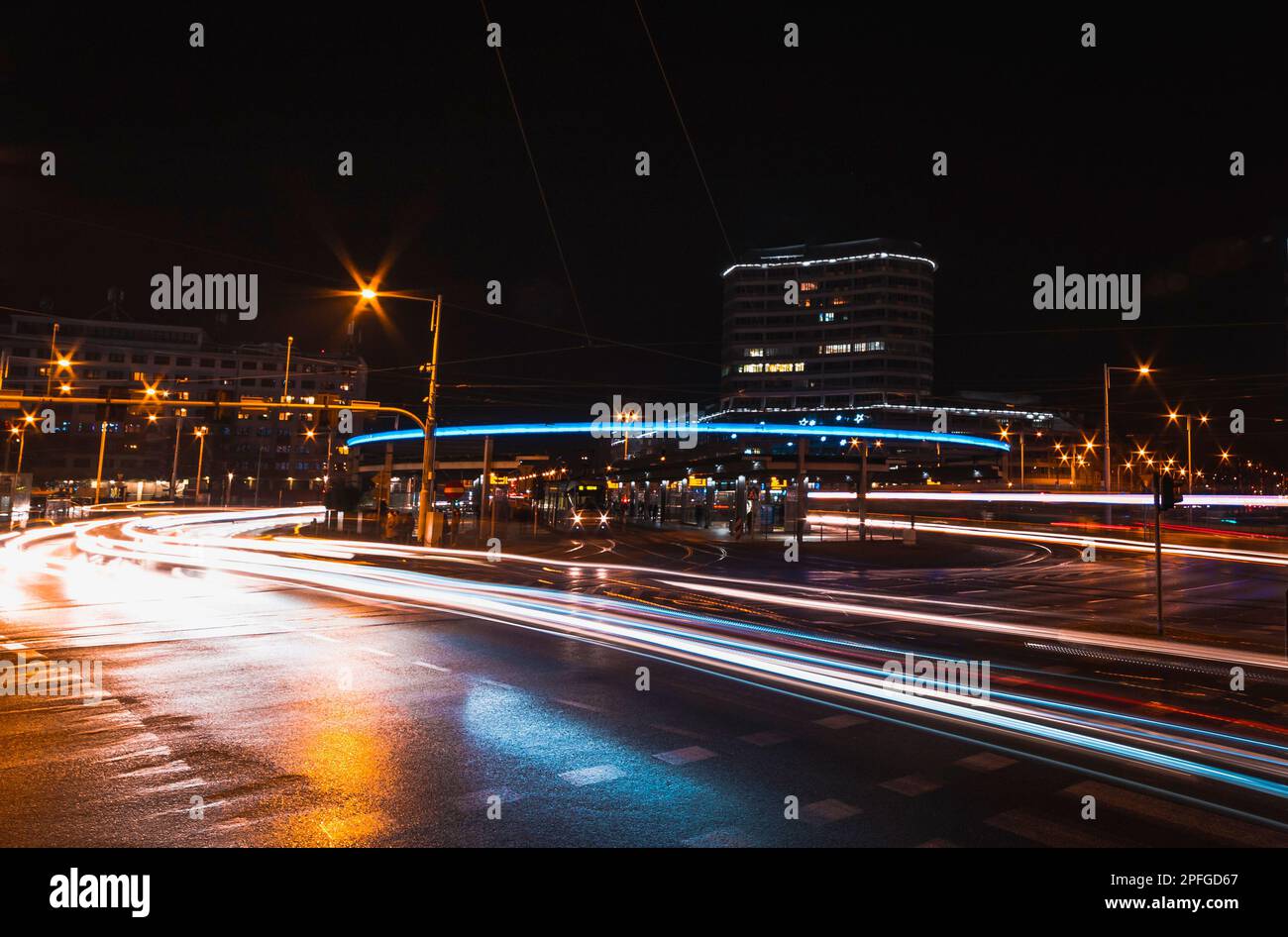 Blurred cityscape at night hi-res stock photography and images - Alamy