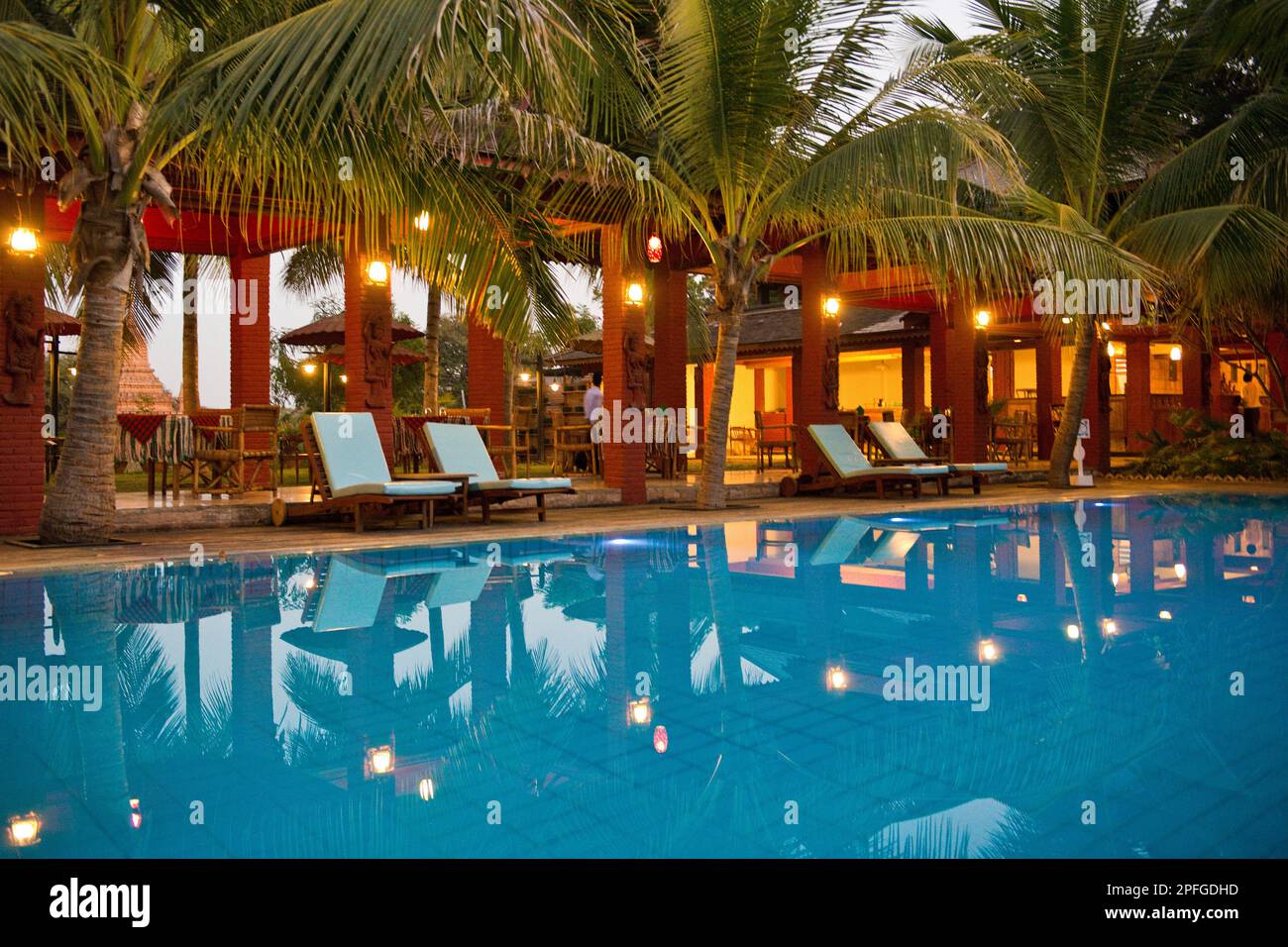 Thazin hi-res stock photography and images - Alamy