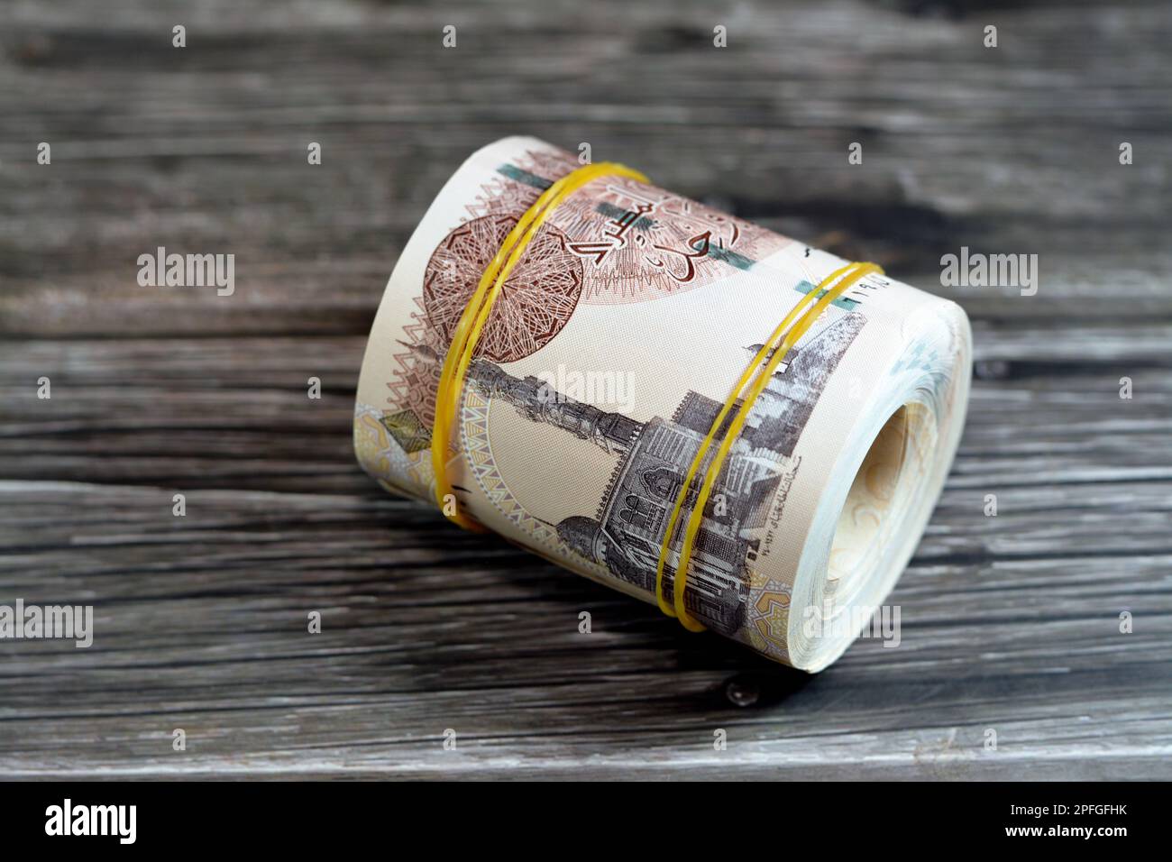 Egypt money bundle roll of pounds, 1 EGP LE one Egyptian pound cash ...