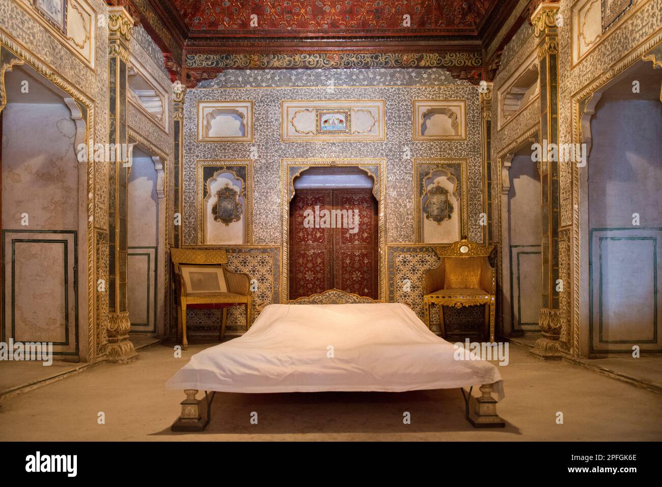 Interior junagarh fort bikaner rajasthan hi-res stock photography and ...