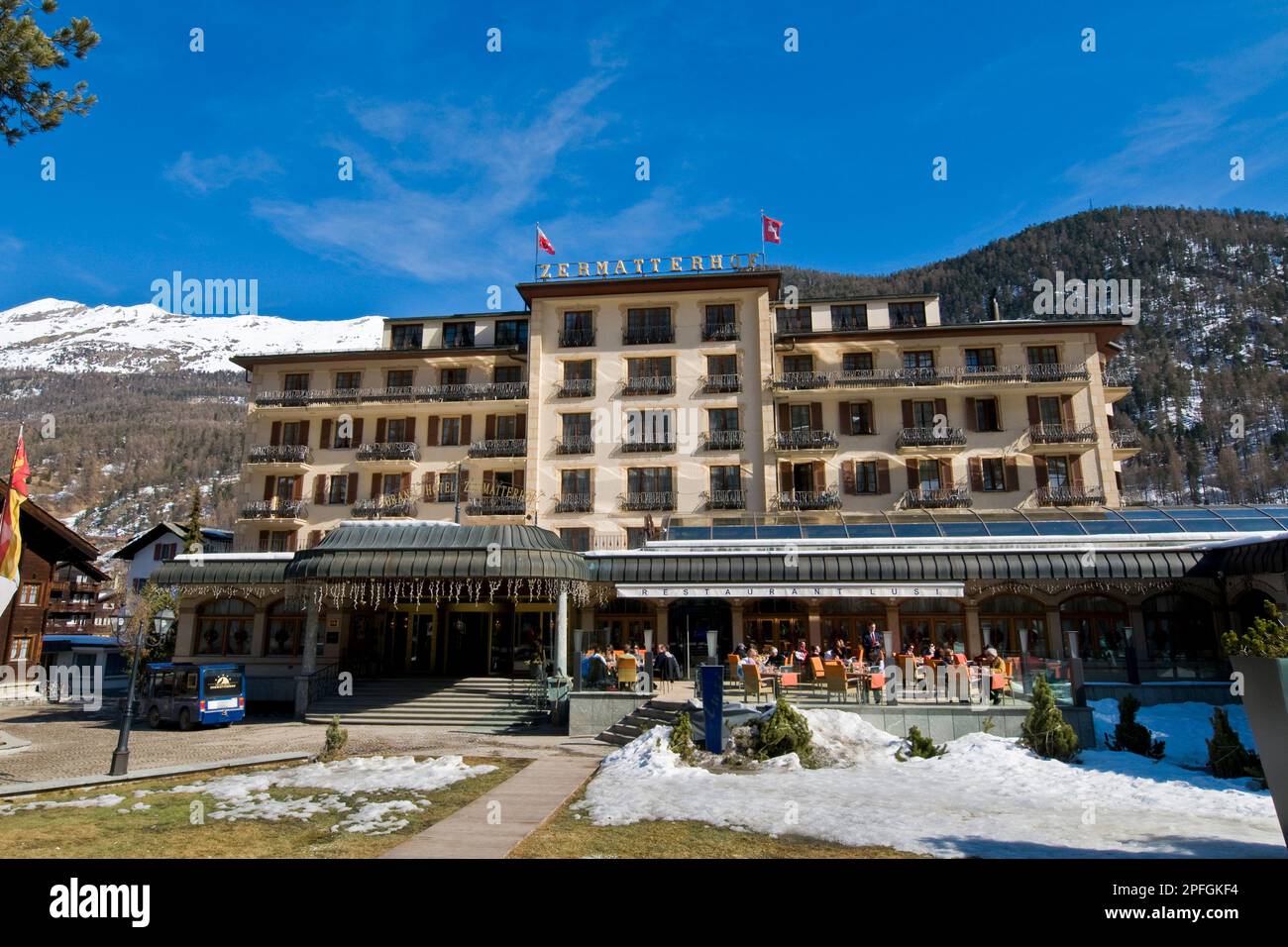 Zermatterhof hotel, Zermatt, Switzerland Stock Photo - Alamy