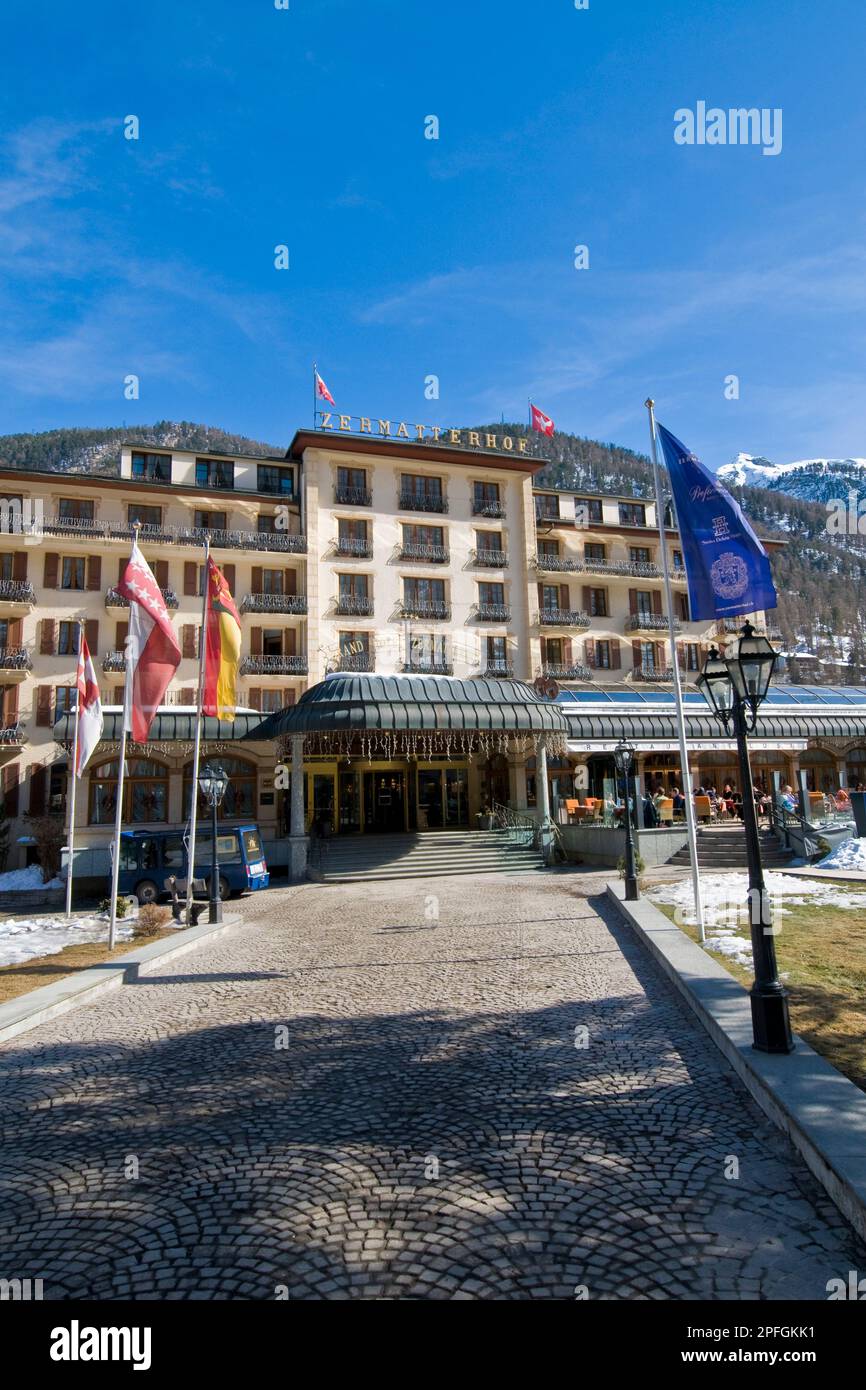Zermatterhof hotel, Zermatt, Switzerland Stock Photo - Alamy