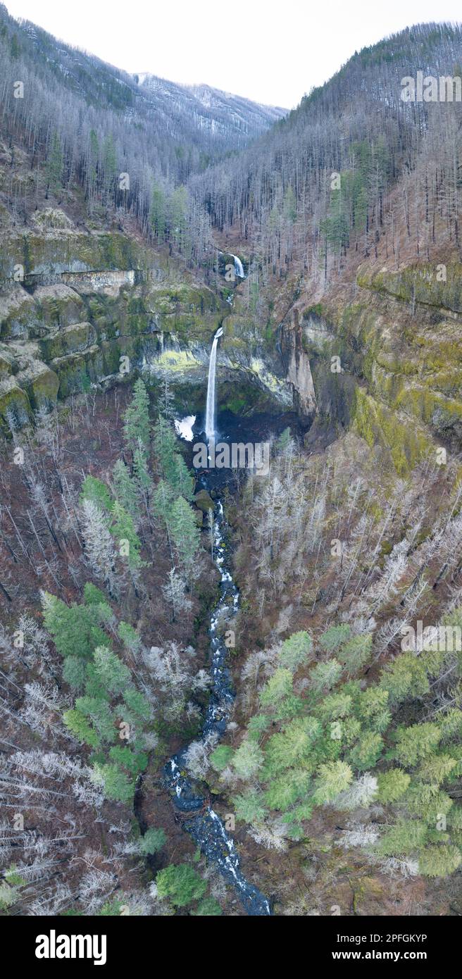 The exquisite Elowah Falls is located on the Oregon side of the ...