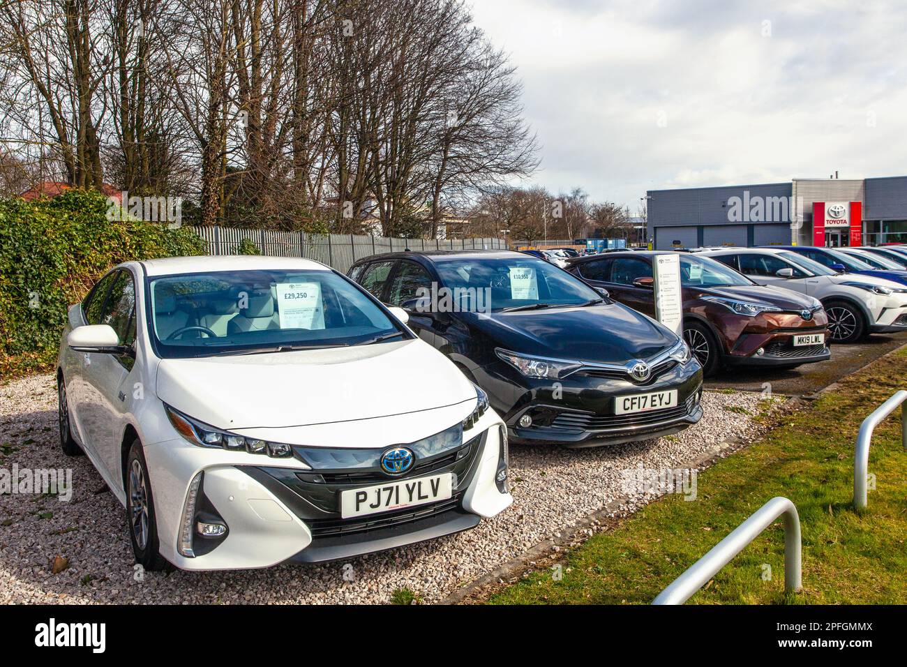 Car showrom hi-res stock photography and images - Alamy