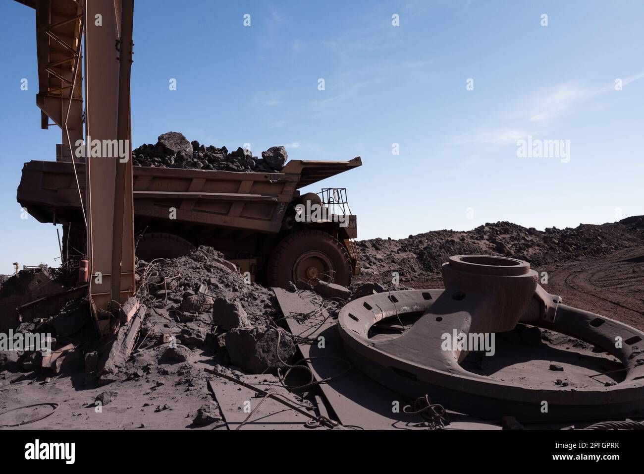 Iron ore train from zouerat hi-res stock photography and images - Alamy