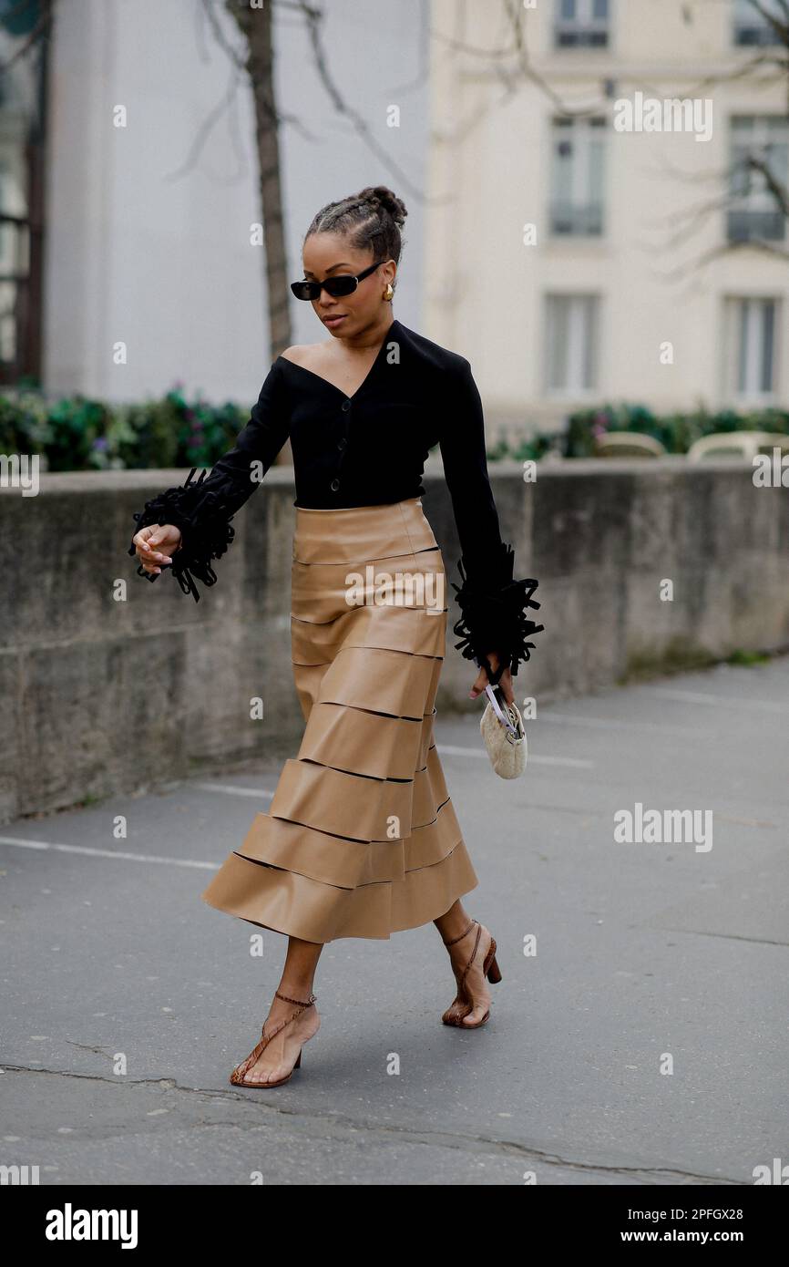 Street style, Ellie Delphine arriving at AWAKE Fall-Winter 2023-2024 ...