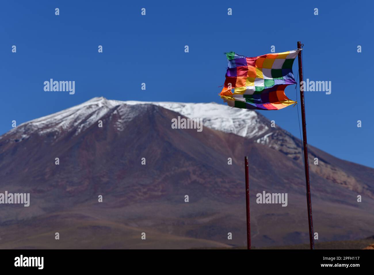 Dual flag bolivia hi-res stock photography and images - Alamy