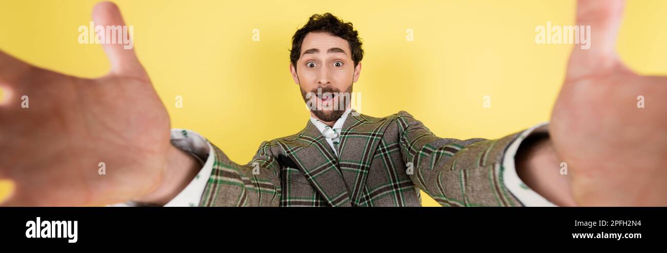 Wide angle shot model posing hi-res stock photography and images - Alamy