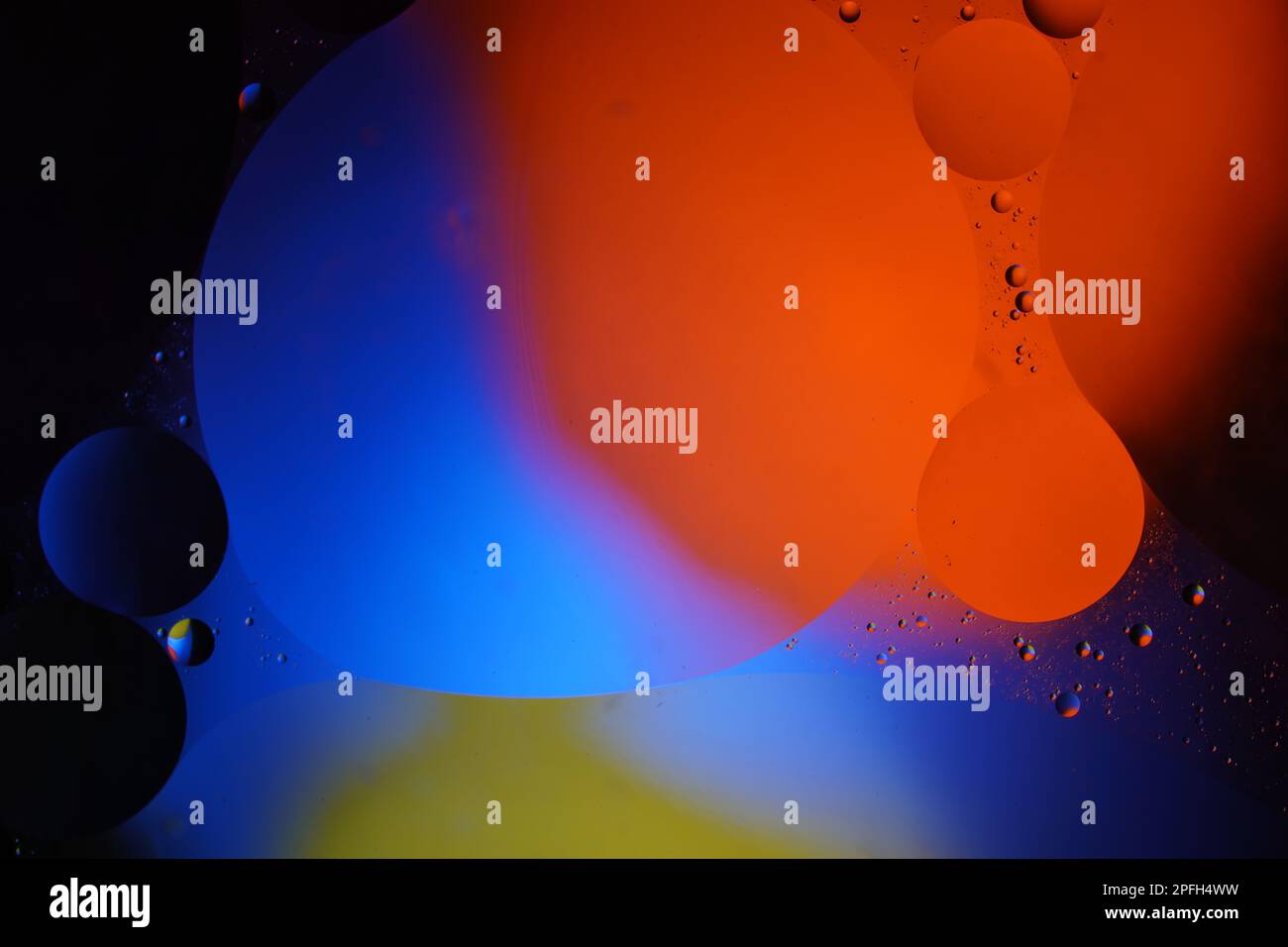 Oil in the water in abstract colour Stock Photo - Alamy