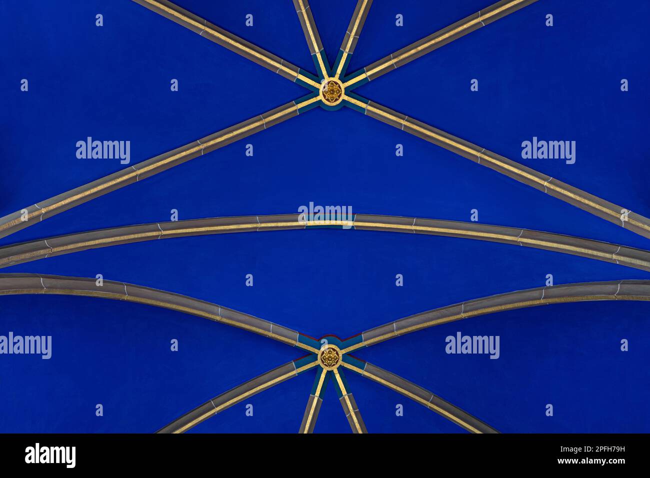 Ceiling with stucco hi-res stock photography and images - Alamy