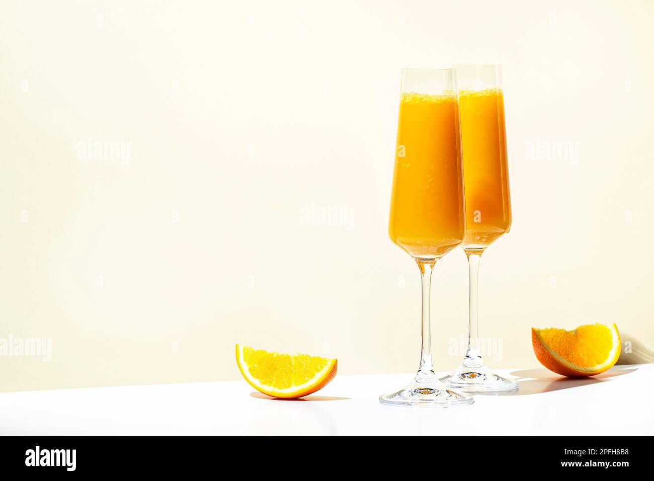 Mimosa in flute hi-res stock photography and images - Alamy