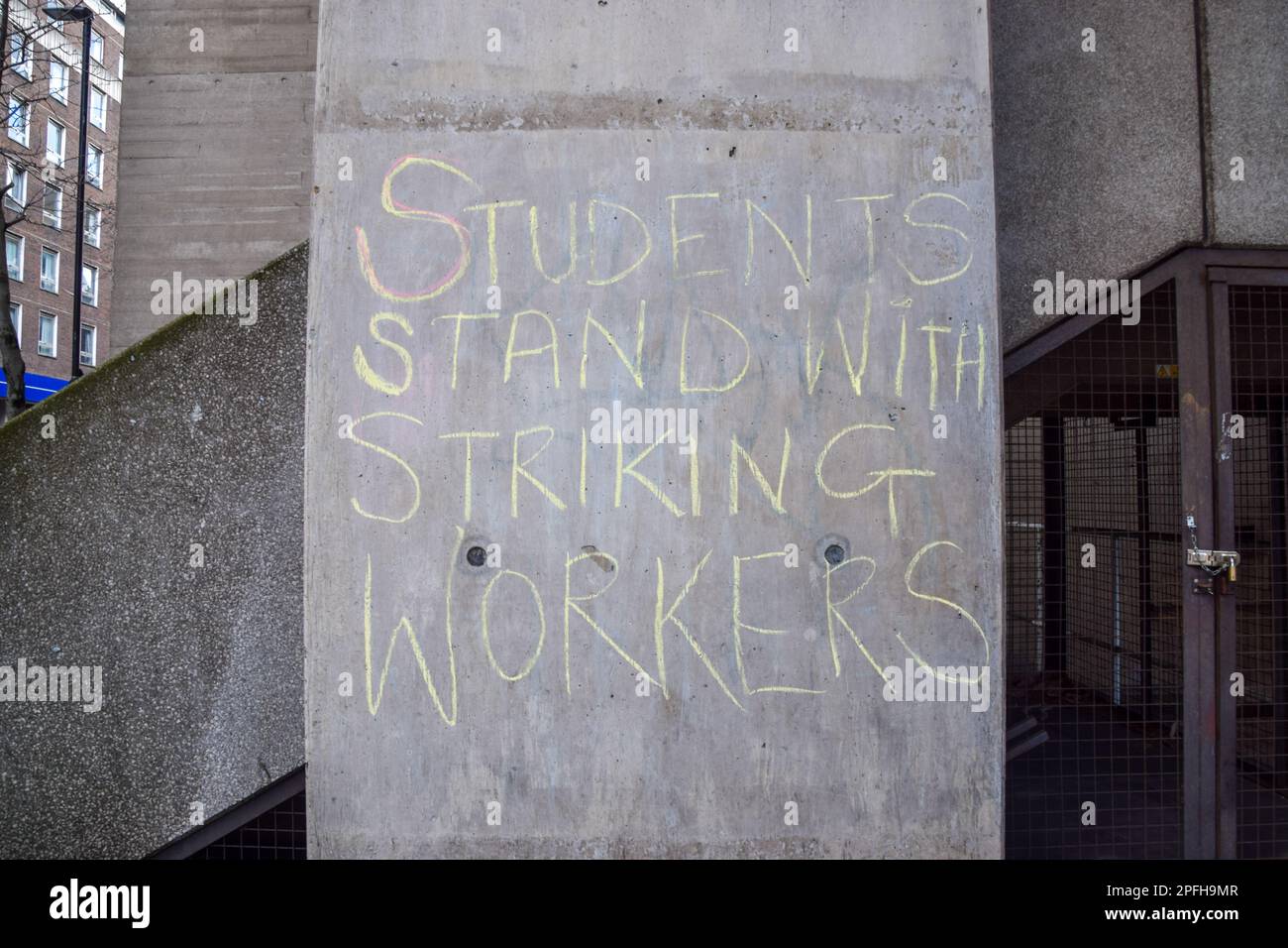 London, UK. 17th March 2023. 'Students stand with striking workers ...