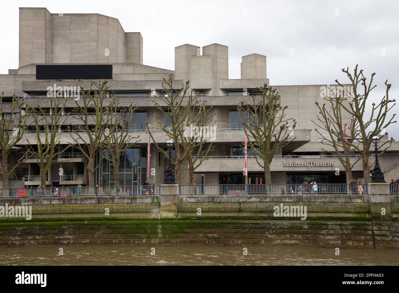 London Southbank National Theatre building (architecture; 'Brutalist ...