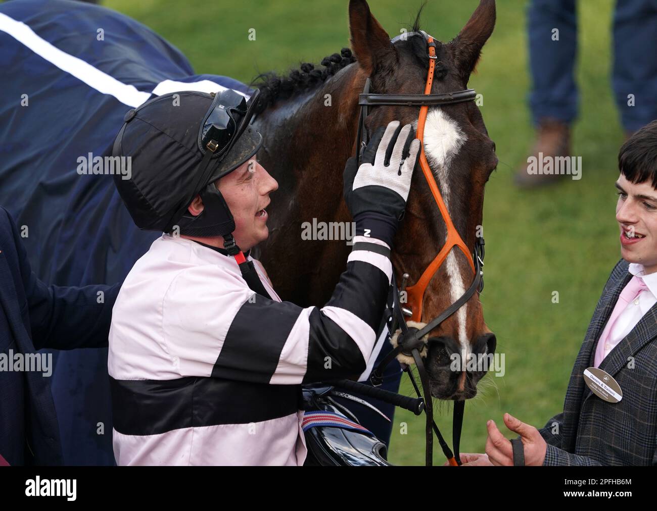 Cheltenham festival 2023 gold cup day cheltenham racecourse hi-res ...