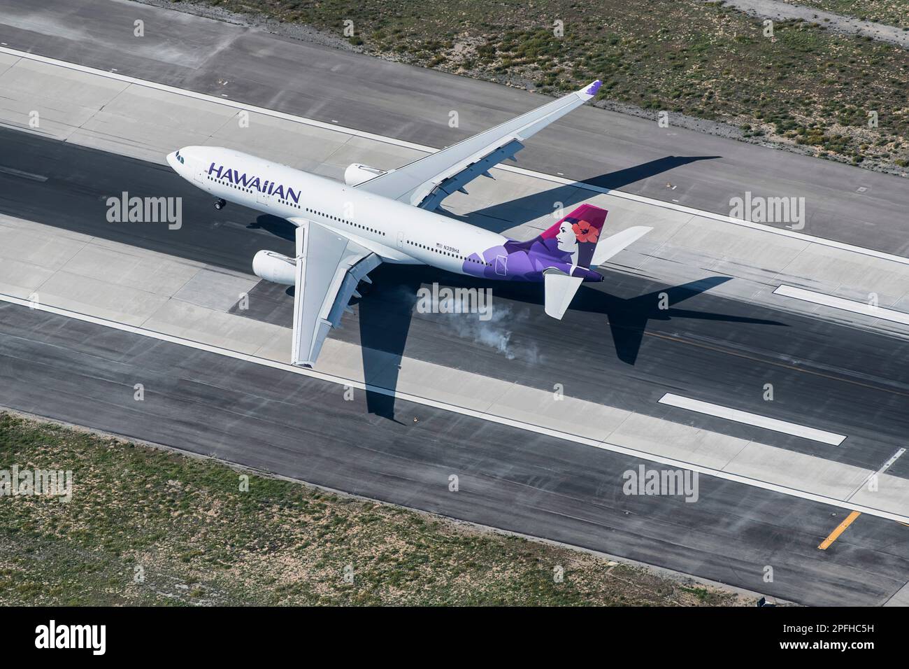 Commercial airliner landing at LAX Los Angeles International Airport ...