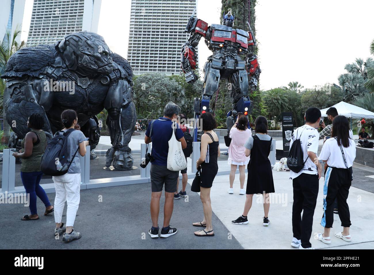 Optimus prime display hi-res stock photography and images - Alamy