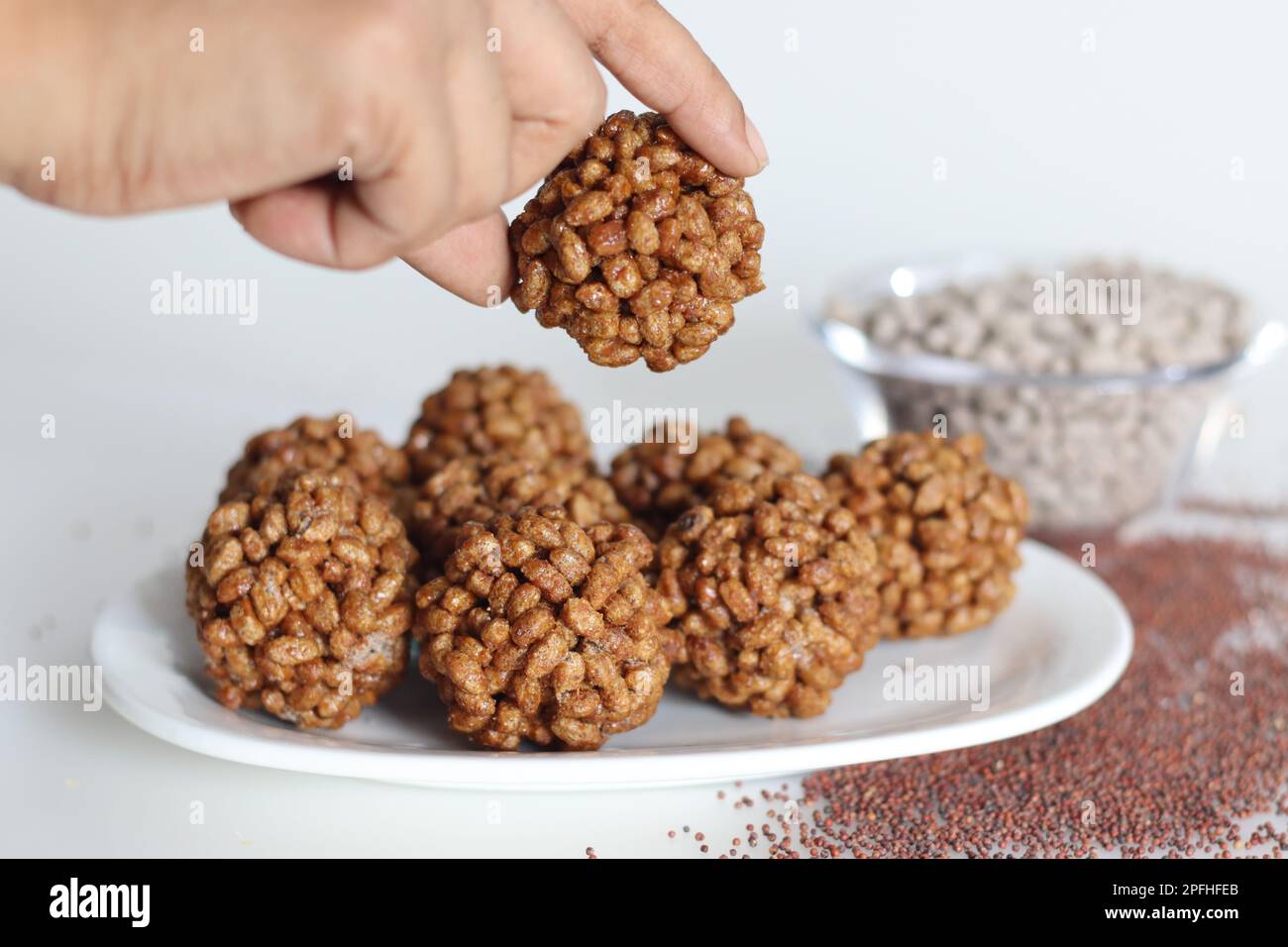 Puffed roasted ragi hi-res stock photography and images - Alamy