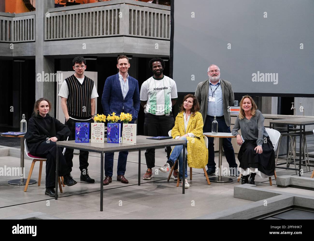 D‡ria Plaht’y, Asa Butterfield, Tom Hiddleston, Sope Dirisu, Kate ...