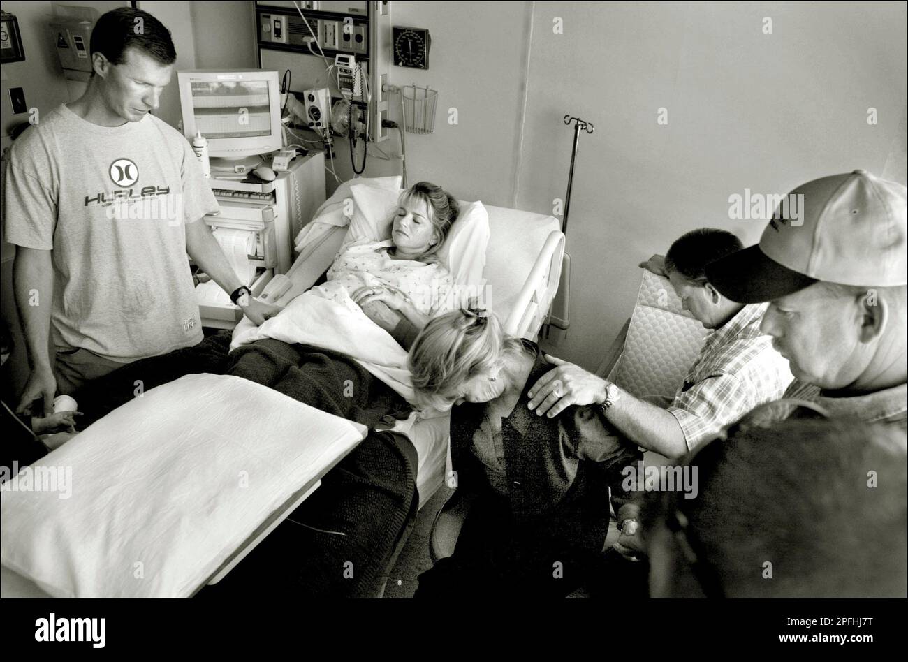 FETAL14B-C-09SEP02-LV-LS ---- From left: Scott Dickey, Jennifer ...