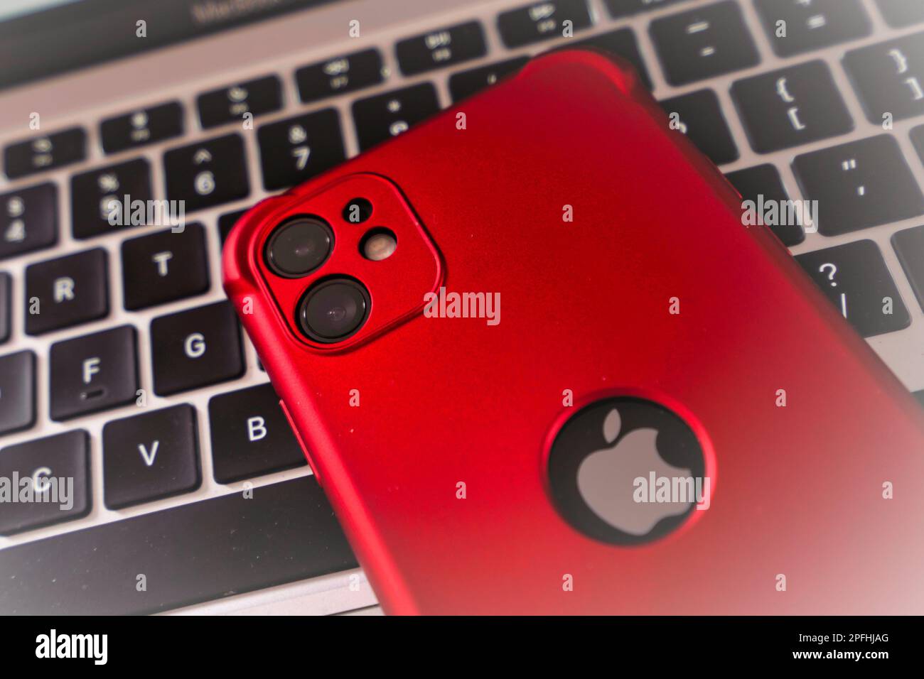 Still life of an iPhone 11 Stock Photo - Alamy