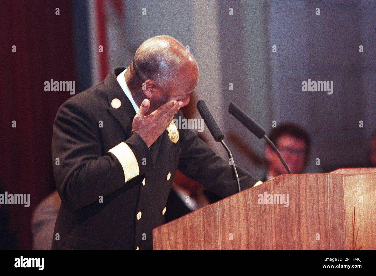 DEMMONS 2/C/16JAN96/CD/LS New Fire Chief Bob Demmons became overcome ...