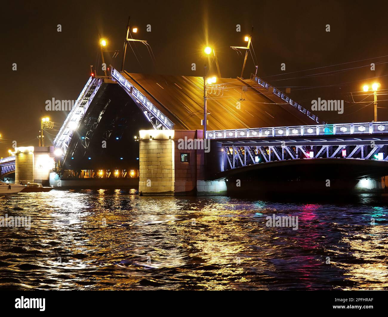 Palace Bridge, drawbridge, Dvortsoviy Most, Saint Petersburg, Russia ...