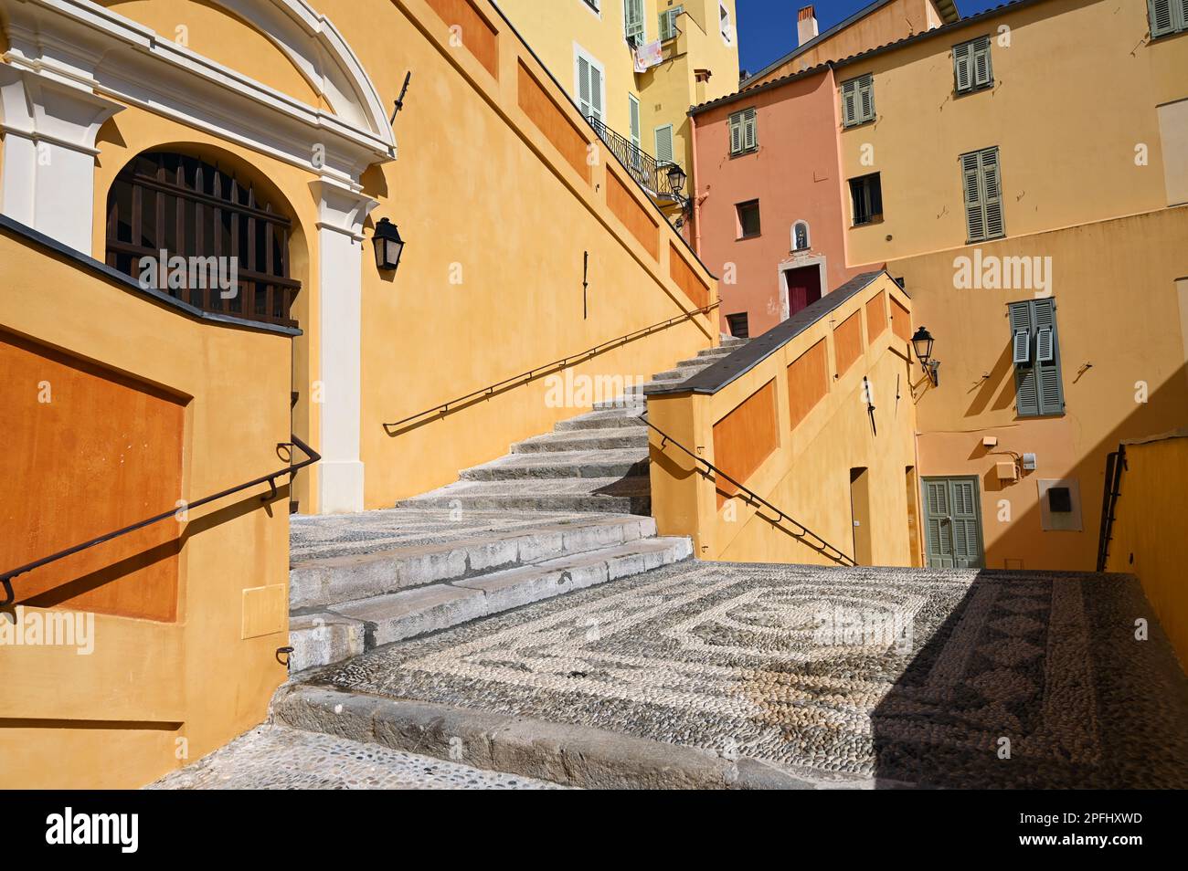 Old colorful buildings staircase hi-res stock photography and images ...