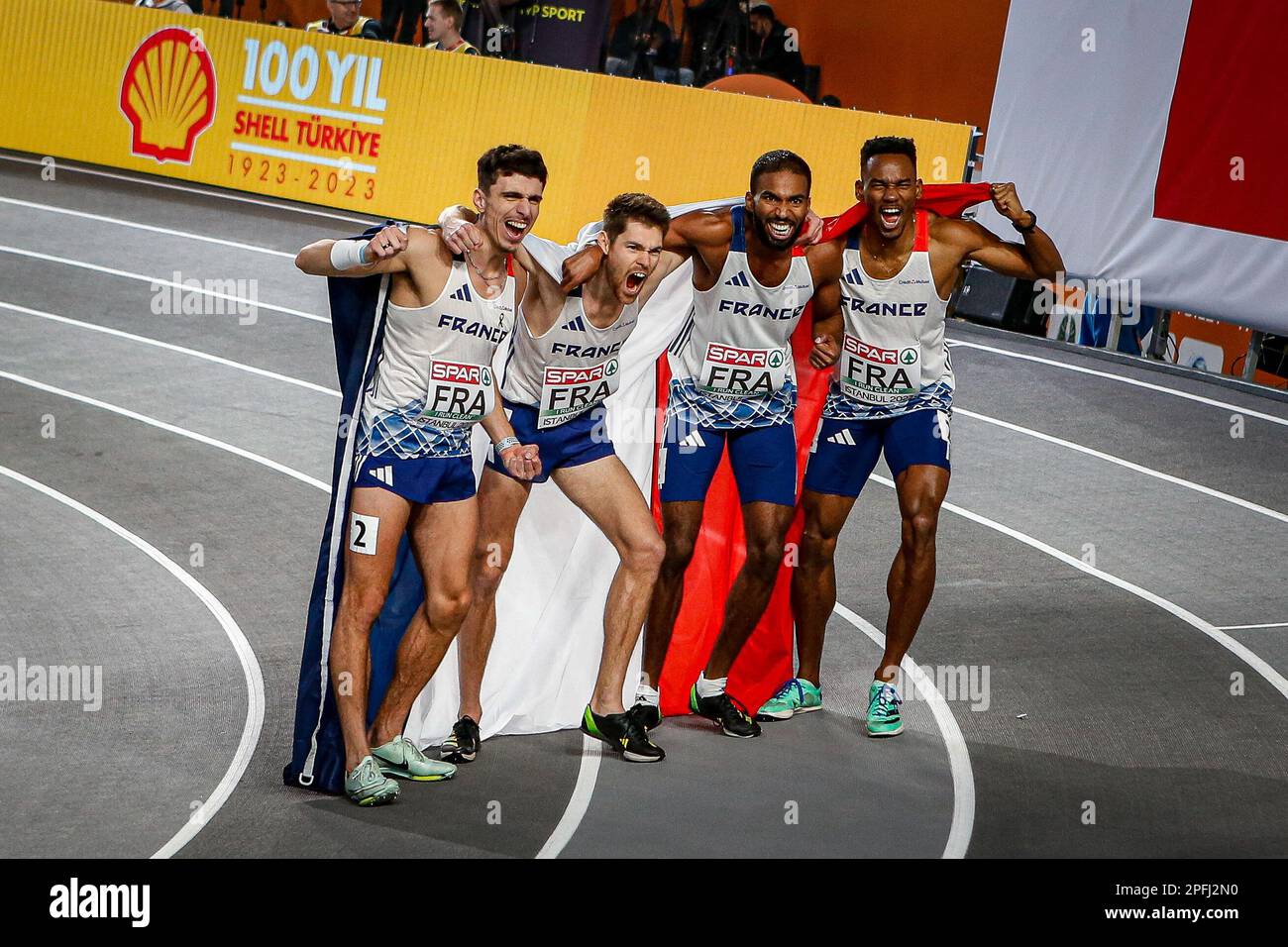 Relay men hi-res stock photography and images - Alamy