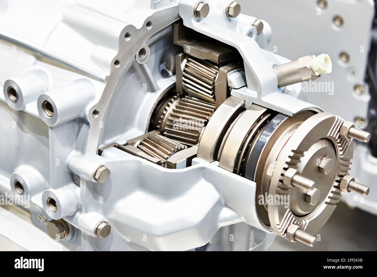 Engine cross section hi-res stock photography and images - Alamy