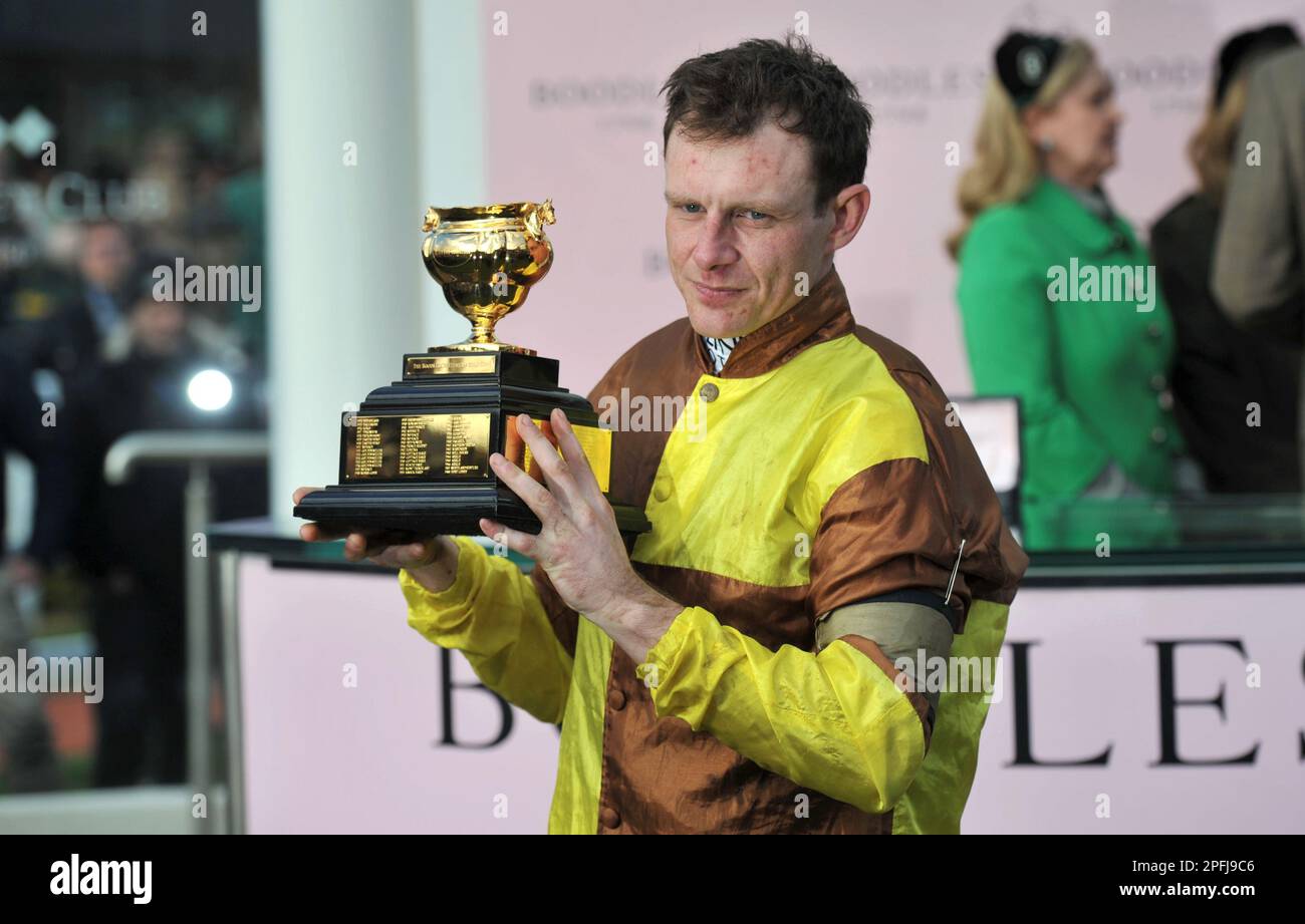Boodles Cheltenham Gold Cup Winning jockey Paul Townend with the Gold ...