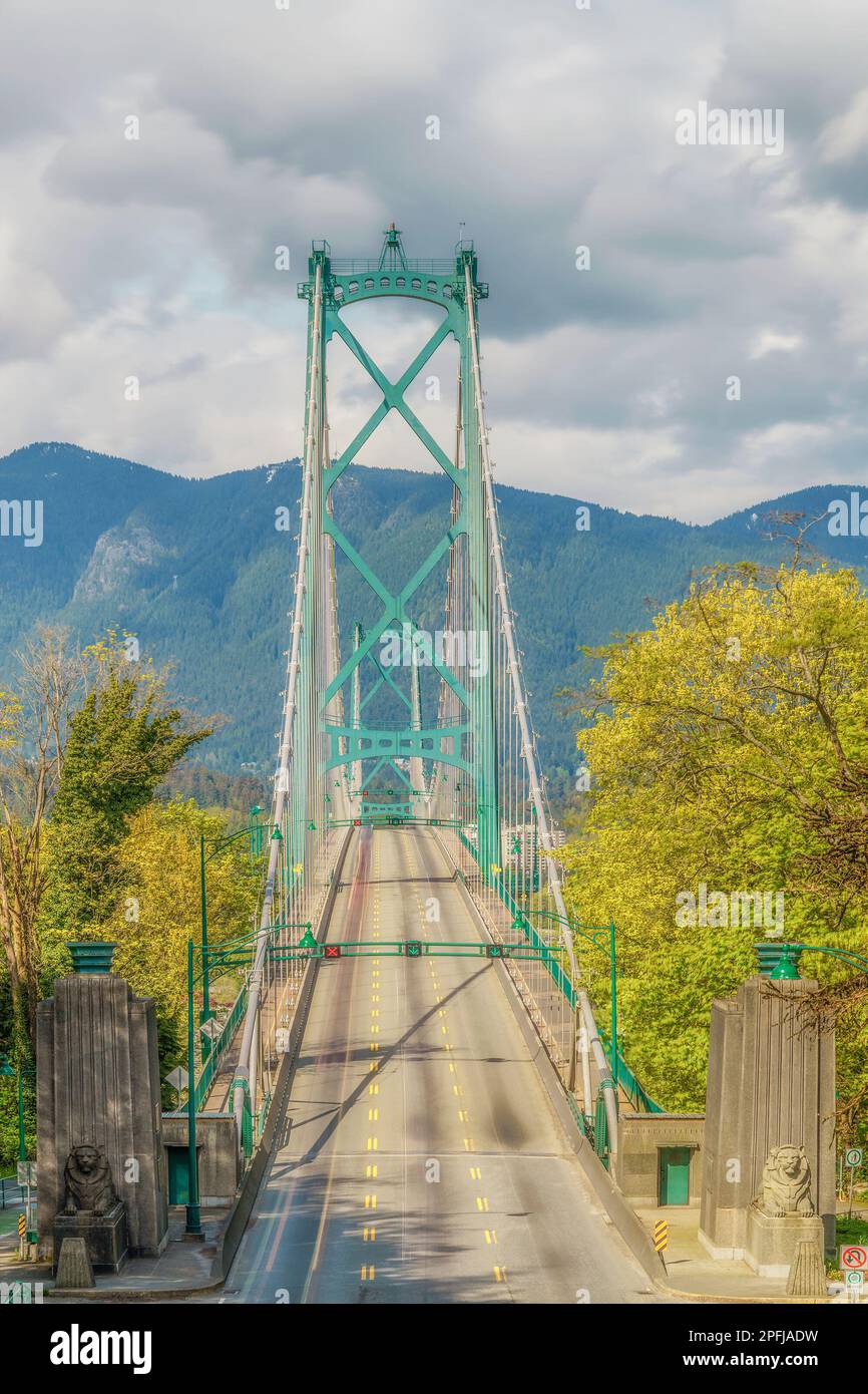 Vancouver Historic Lions Gate Bridge Stock Photo - Alamy