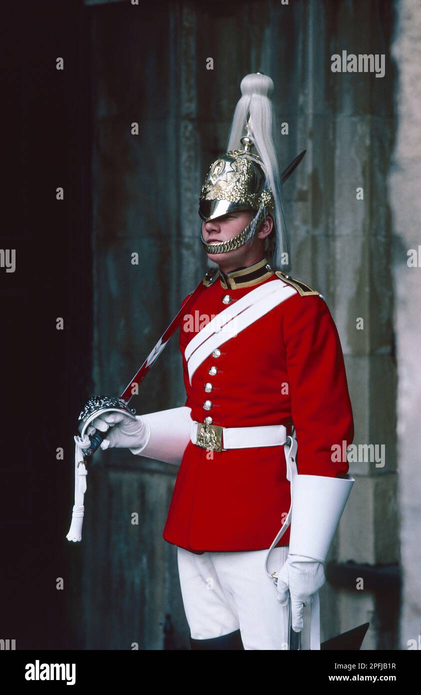 Queens body guard hi-res stock photography and images - Alamy