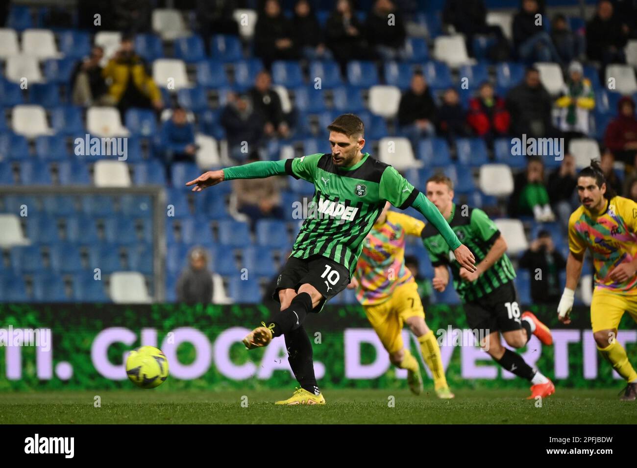 Sassuolo's Domenico Berardi scores to 1-0 during the Serie A soccer ...