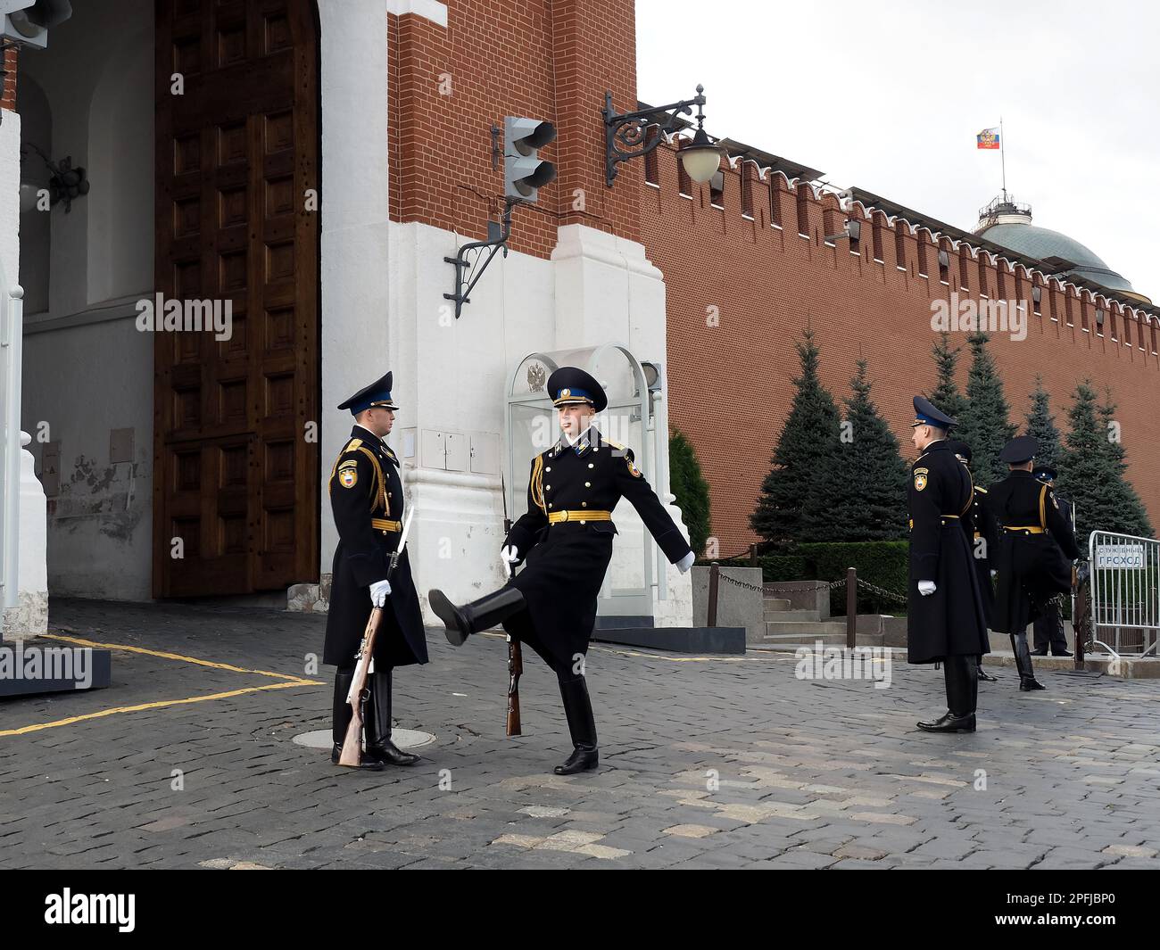 Changing of the Guard, Kremlin Regiment, Moscow, Russia Stock Photo - Alamy