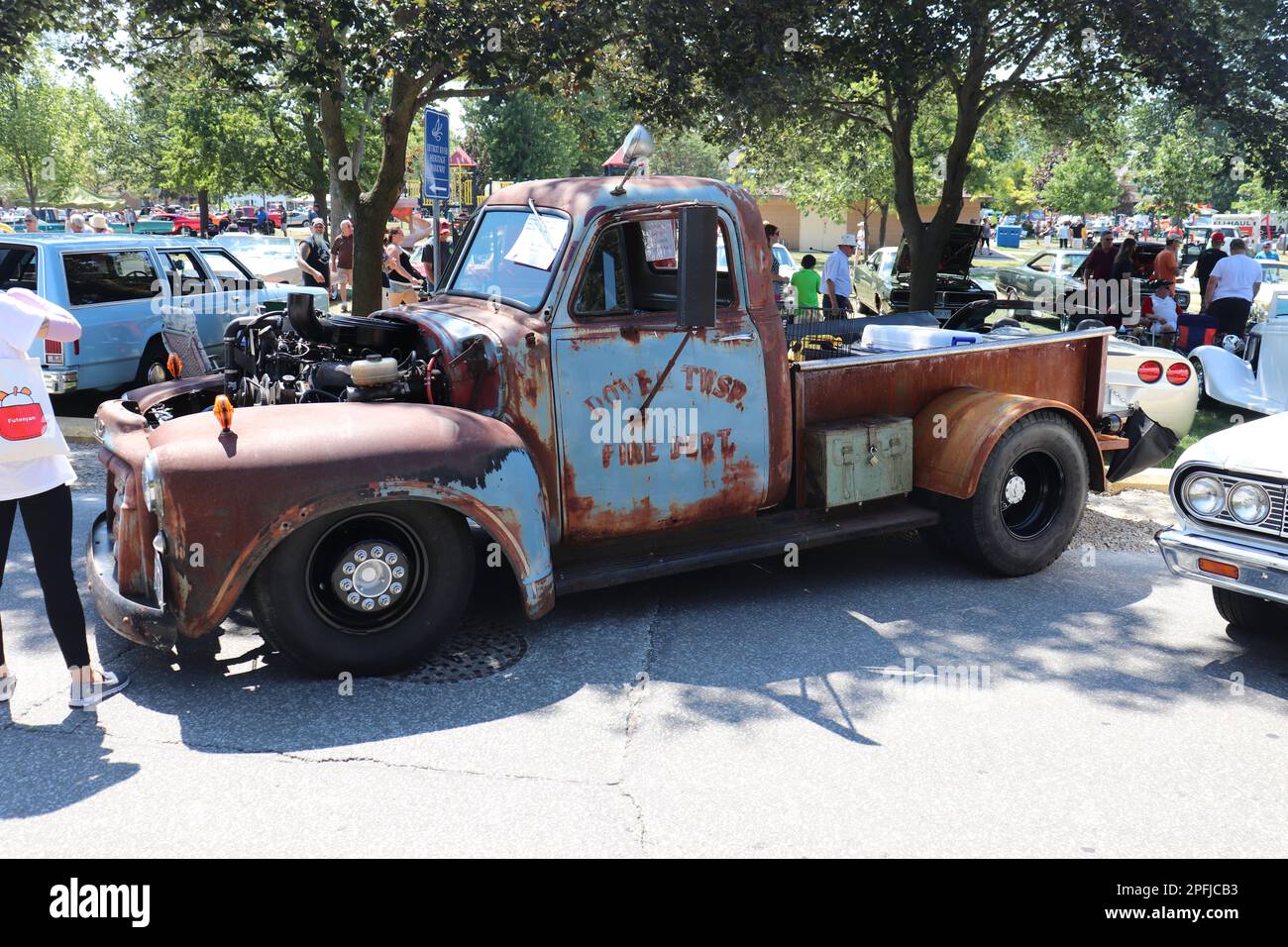 Pickup truck hot rod hi-res stock photography and images - Alamy