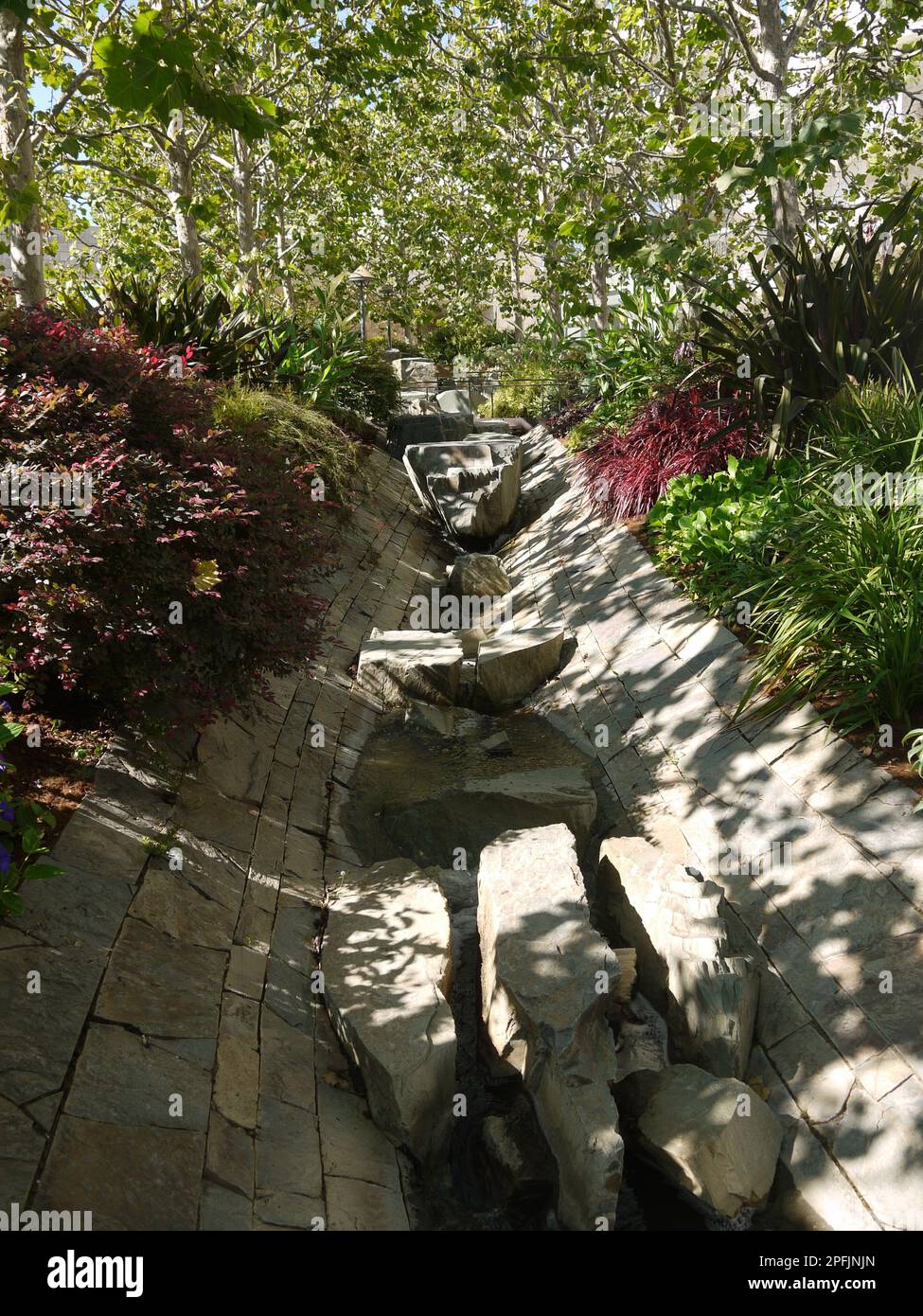 Getty Center Central Garden Stream in dappled sunlight - August 2017 ...