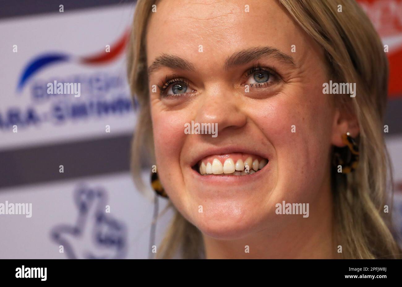 Athletics swimming ellie hi-res stock photography and images - Alamy