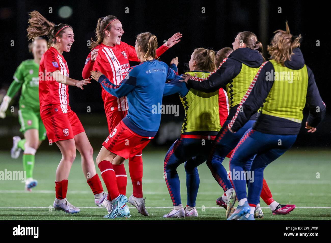 ENSCHEDE, NETHERLANDS - MARCH 17: Bente Jansen of FC Twente celebrates ...