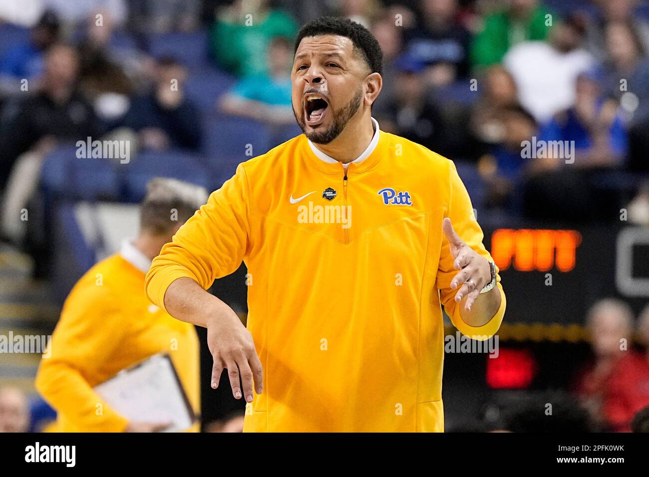 Pittsburgh head coach Jeff Capel III yells during the first half of a ...