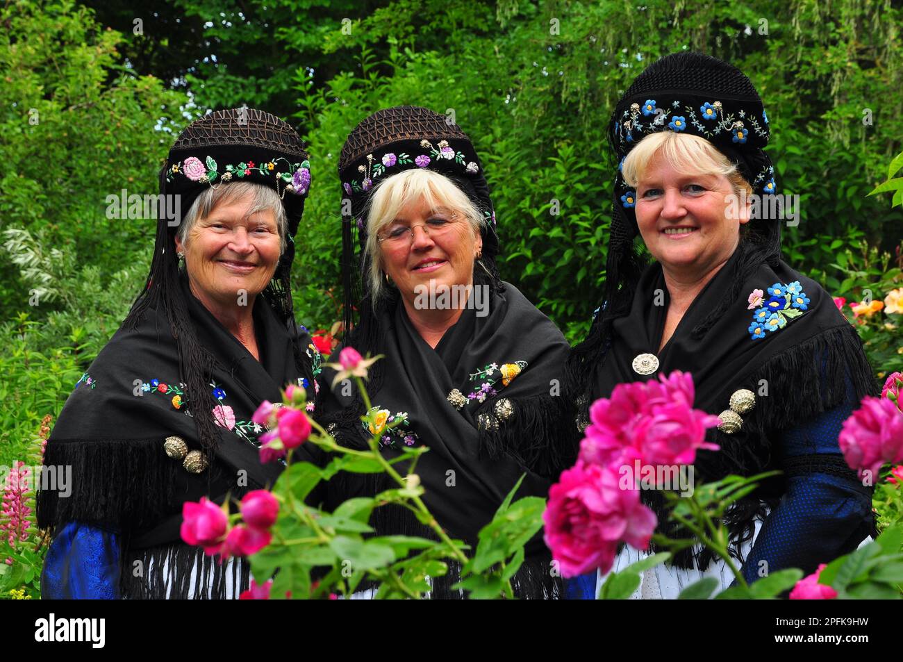 Women, traditional traditional traditional traditional traditional ...