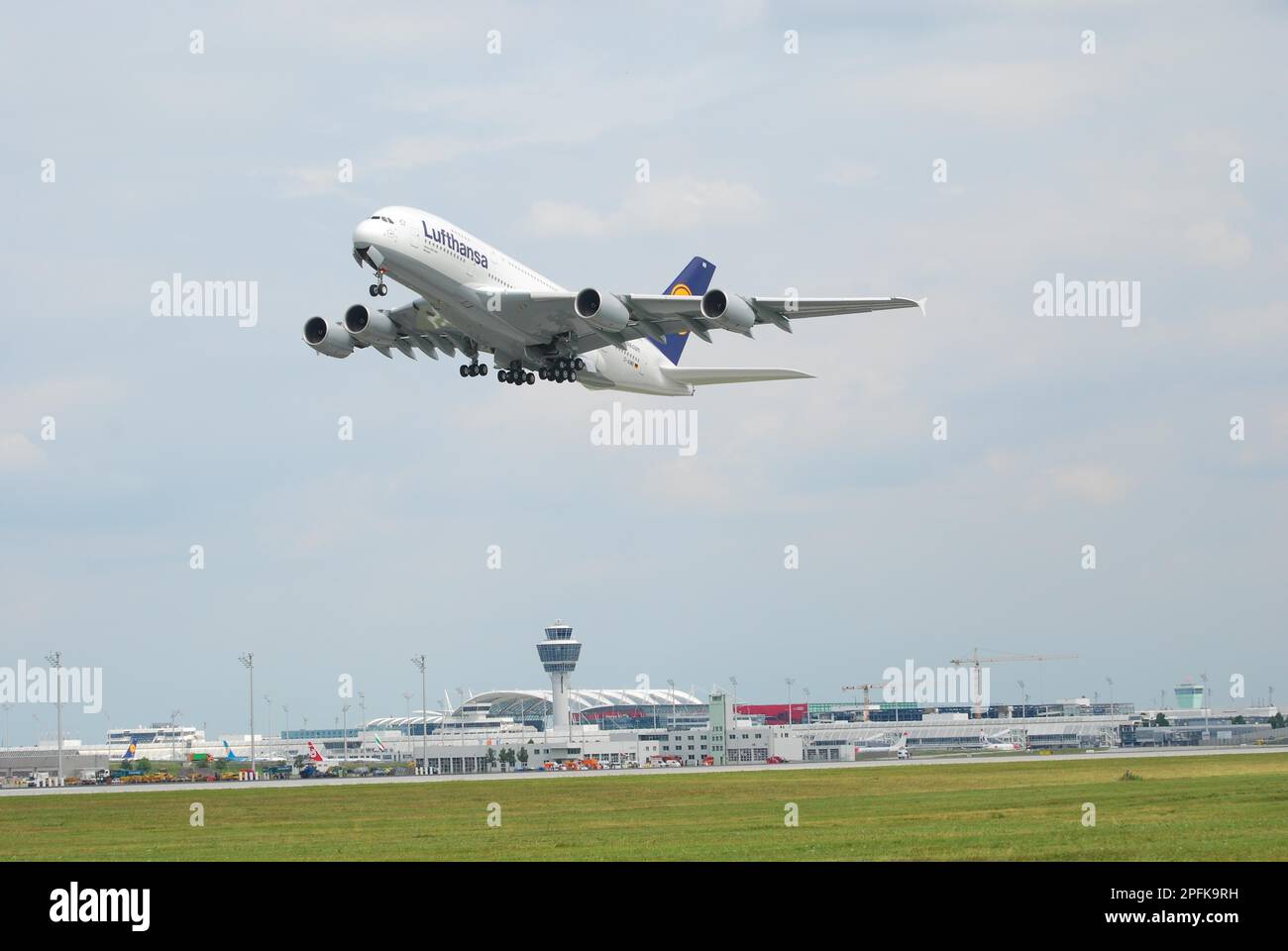 Civil aviation, passenger aircraft, Lufthansa, Airbus A380, take-off ...
