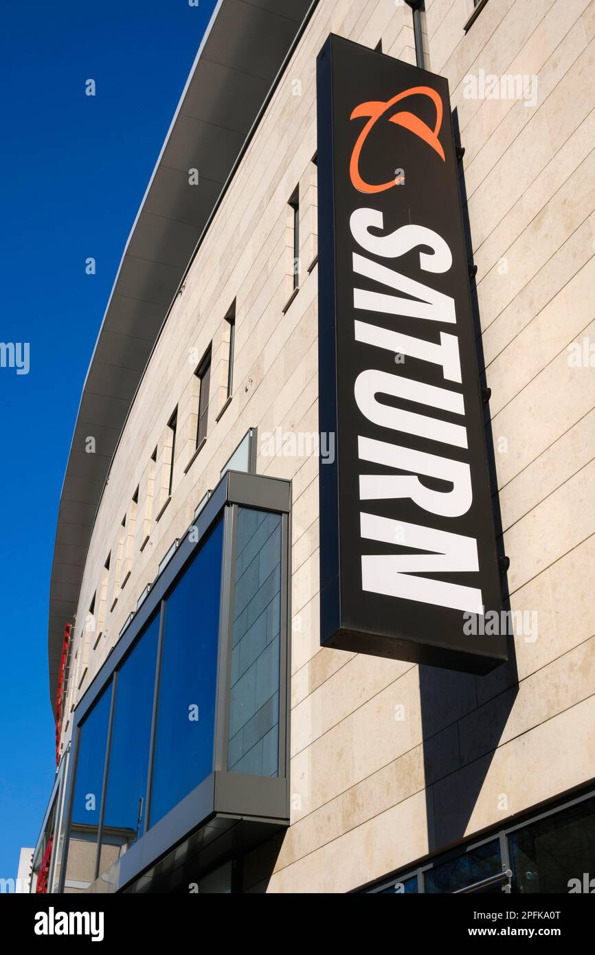 Electronics store saturn hi-res stock photography and images - Alamy