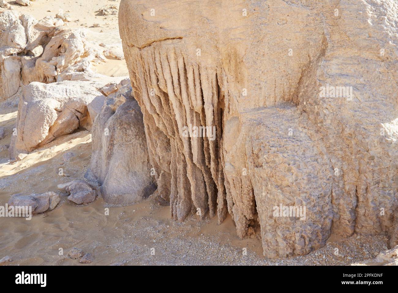 The Enigmatic Crystal Mountain in the Middle of Egypt's Western Desert ...