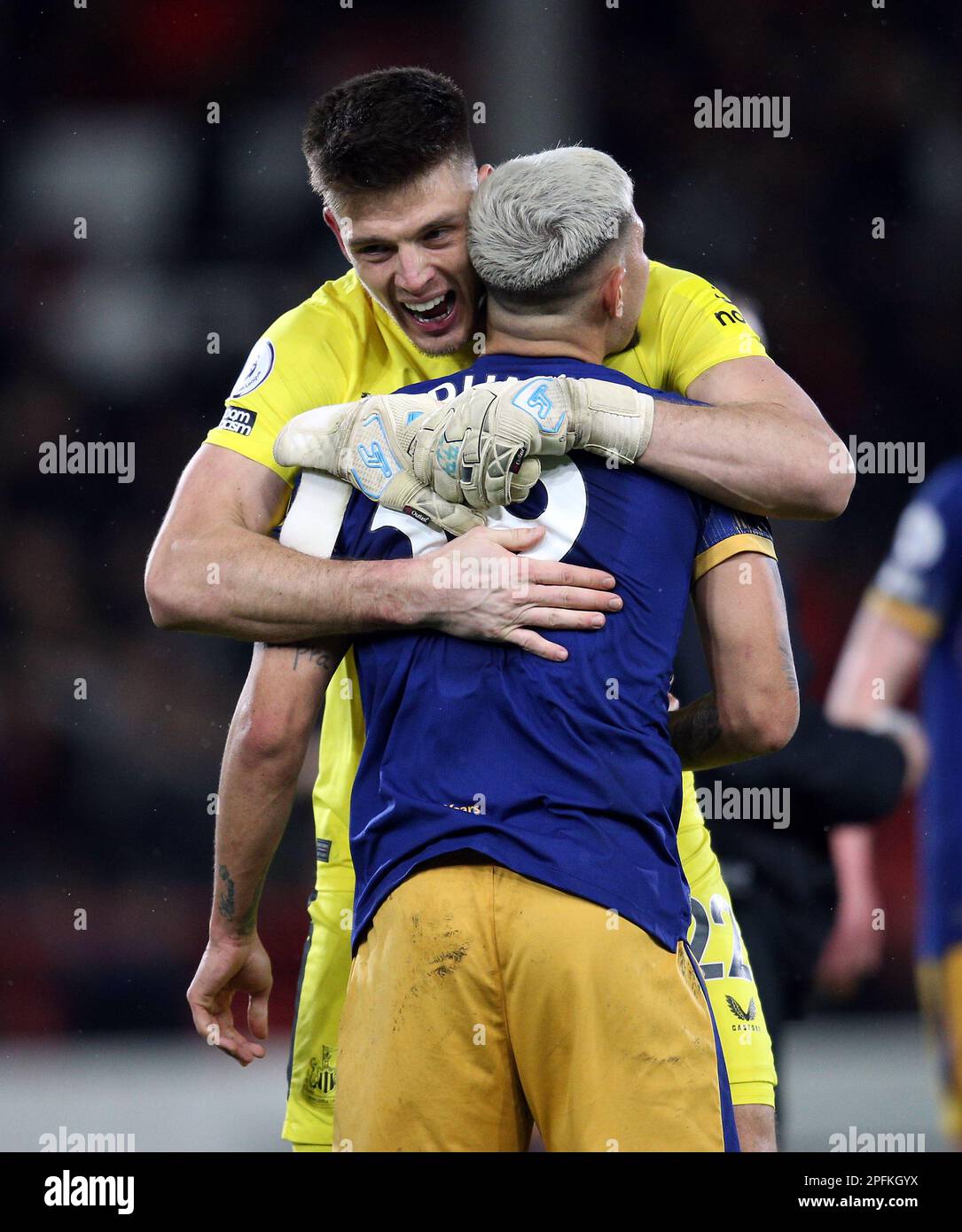 Newcastle United goalkeeper Nick Pope and Bruno Guimaraes celebrate ...