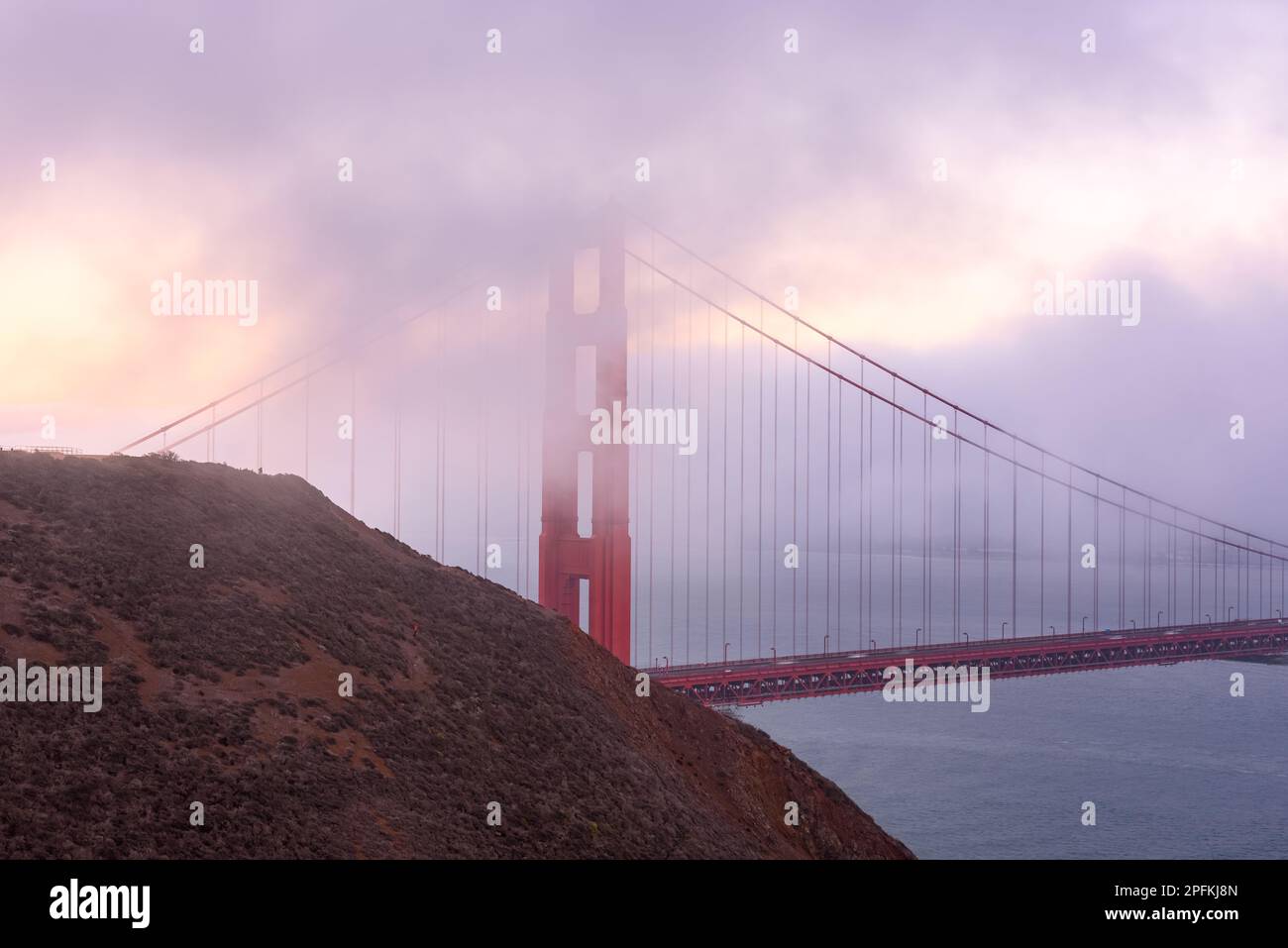 Steel bridge in sunset hi-res stock photography and images - Alamy