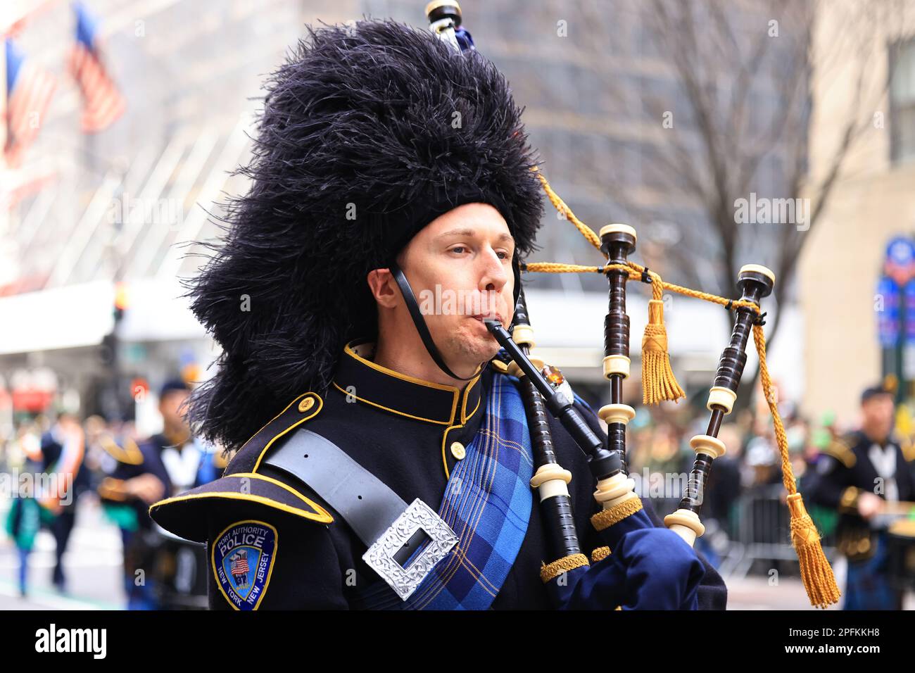 Port Authority Police Emerald Society Irish War pipe Band march in the ...
